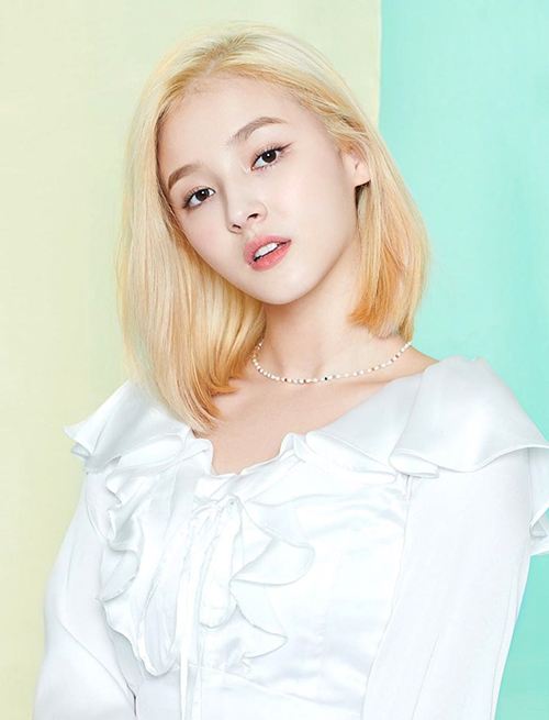 Nancy Momoland lộ clip bị quay lén khi thay đồ & lộ ảnh vếu căng sữa